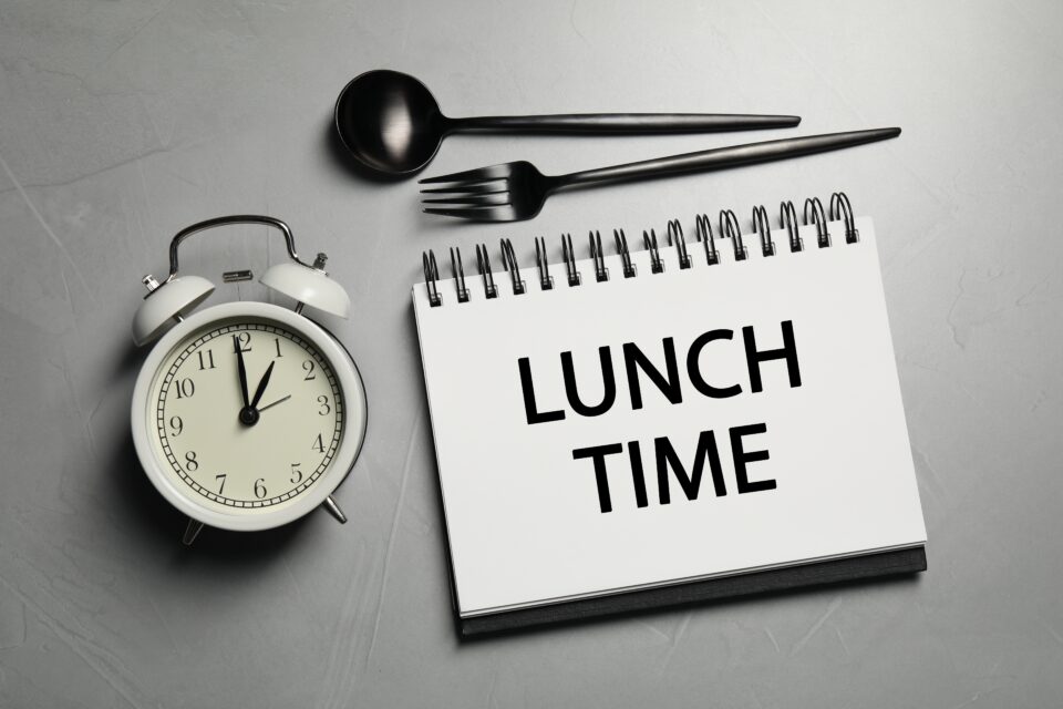 My break don't start till I get my food': Worker says 30-minute lunches ...