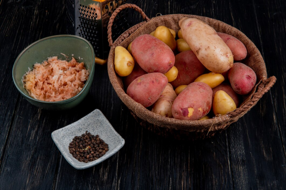 Sweet Potatoes Contain Twice The Fiber, Twice The Calcium, And 1300 ...