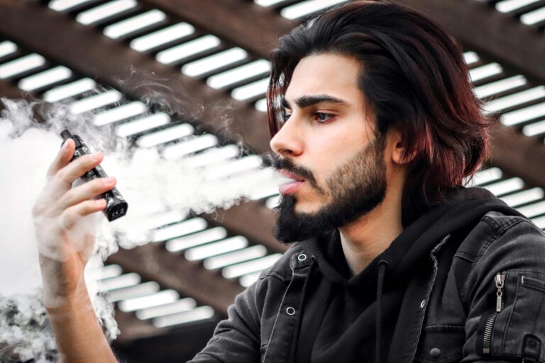 Vaping Linked to Brain Damage, Narrow Arteries & Severe Lung Damage